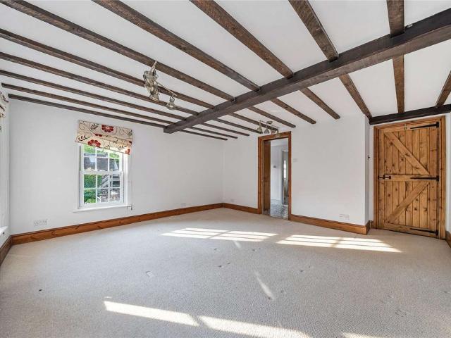 A charming and spacious family home in an idyllic hamlet location