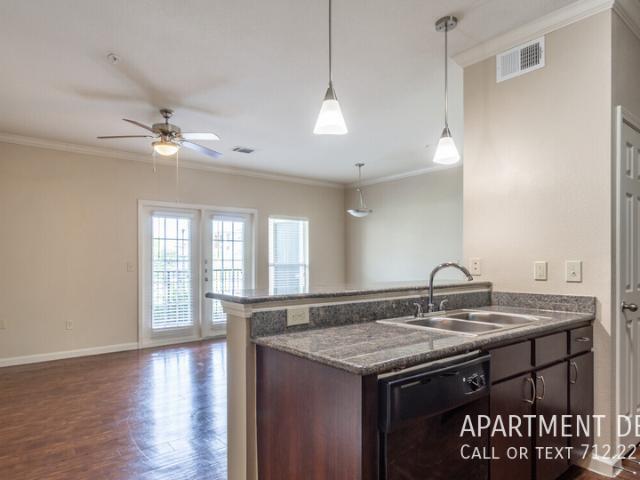 A charming space in a tranquil setting with a comfortable lifestyle in Baytown