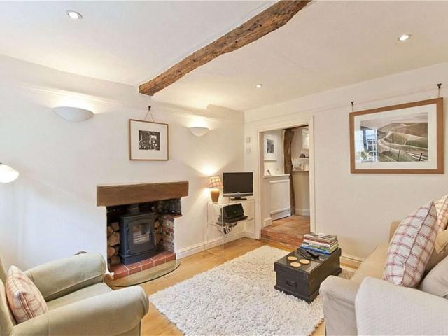 A charming two bedroom character cottage in the heart of Odiham