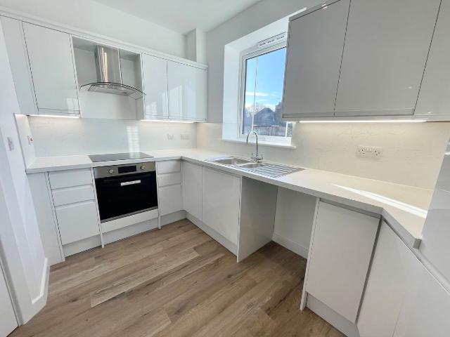 A Chesterfield Road, Sheffield S8, 1 bed flat to rent, £850 pcm | PrimeLocation
