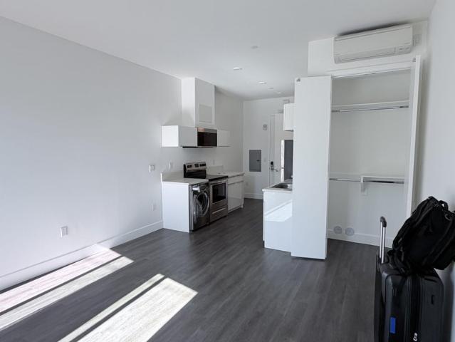 A Clean New Studio Apartment in Gardena Torrance