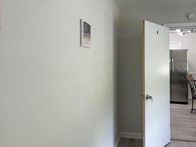 A comfortable place to call home with public transportation right at your door step!