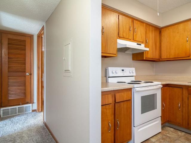 A Comfortable 55+ Community 1 Bedroom Apartment for Rent at 556 N 88th Plz, Omaha, NE 68114 West Dodge