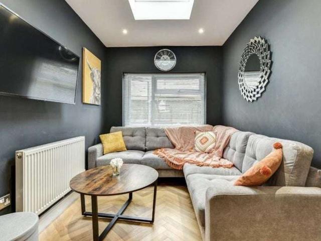 A Comforting House Share share for Rent in Brighton Room 4