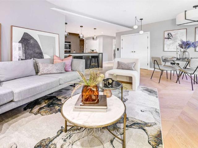 A contemporary 2 bedroom apartment is located within the highly sought after 101 Cleveland Street development