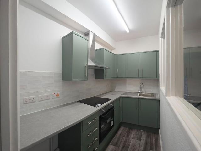 A Devonport Road, Plymouth PL3, 2 bed flat to rent, £975 pcm | PrimeLocation