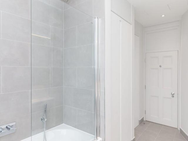 A fantastic two double bedroom property situated on the first floor within a period conversion on Upper Berkeley Street