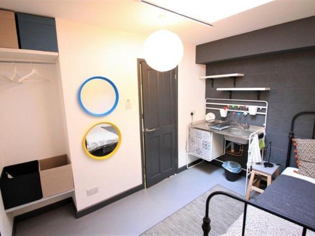 A Far Gosford Street, Coventry CV1, Studio to rent, £530 pcm | PrimeLocation