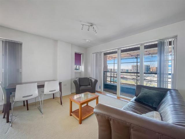 A first floor, corner apartment with lift, set in a landmark property at the southern entrance to the city, with parking and lovely southerly views. Providing great access to both the city centre, park and ride, Addenbrookes Hospital and other major