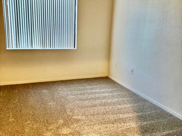 A good size room for rent near Chandler Downtown