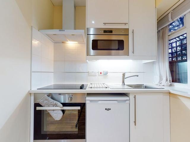 A Great Studio in Willesden Green Some Bills Incl