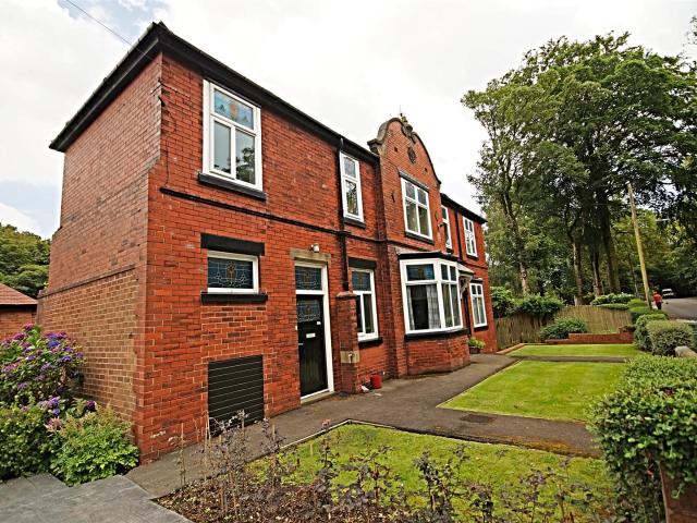 a, Greenmount Lane, Bolton, BL1