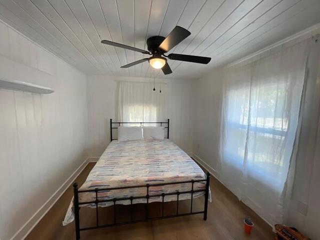 A Highly Desired Mid Town Lakeland space
