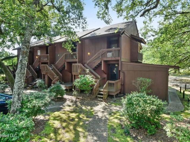 A Lakeside Villa Dr Unit C, Diamondhead, Condo For Sale