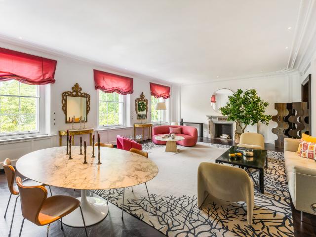 A Lateral Belgravia Apartment with Exceptional Reception Space