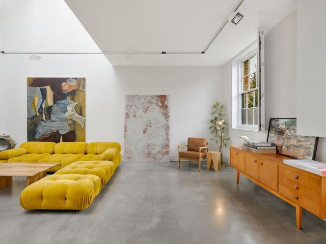 A Light Filled Penthouse with a Private Roof Terrace on Hereford Road