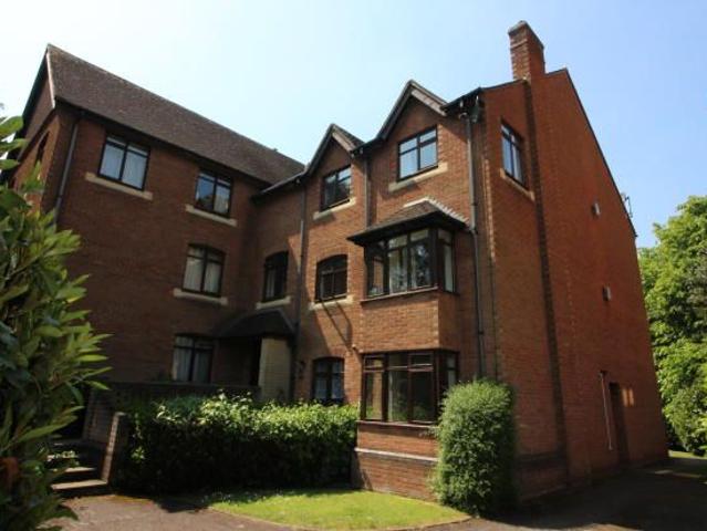 A Lillington Road, Leamington Spa CV32, 2 bed flat to rent, £1,200 pcm | PrimeLocation