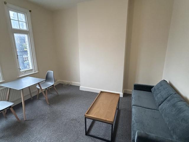 A lovely 1 bedroom flat in Battersea