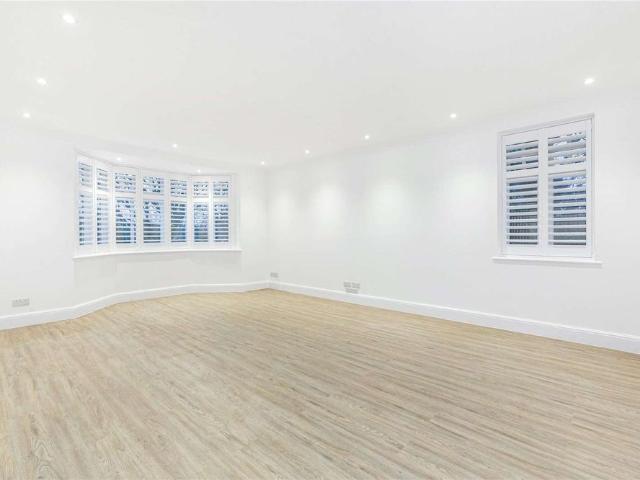 A lovely two bedroom, two bathroom apartment presented in immaculate condition, benefitting from off street parking