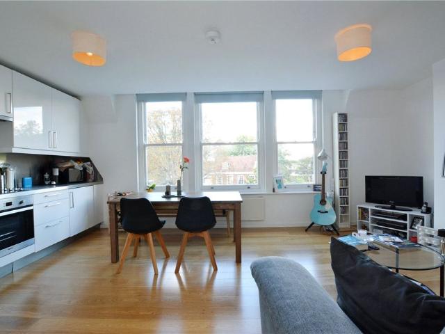 A lovely bright and spacious one bedroom apartment in the centre of Barnes overlooking St Marys Church