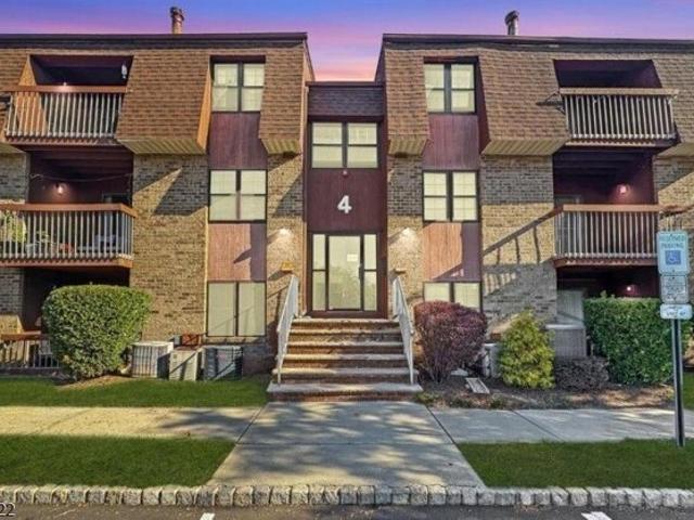 A Powderhorn Ct Unit A, Woodbridge, Condo For Sale