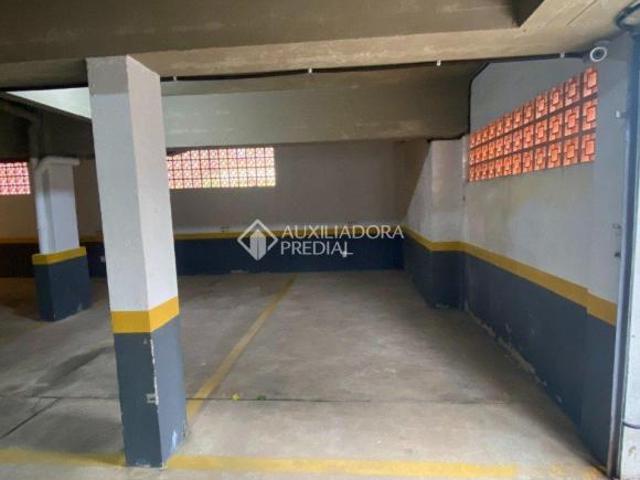 a poucos passos da Rua Coberta!