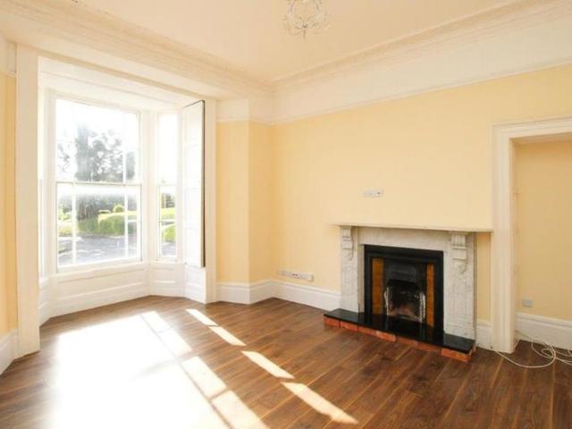 A rare opportunity indeed, a lovely high character apartment with fantastic large rooms to include two double bedrooms and a large dining kitchen. Don't miss out, call NOW to book your priority viewing!
