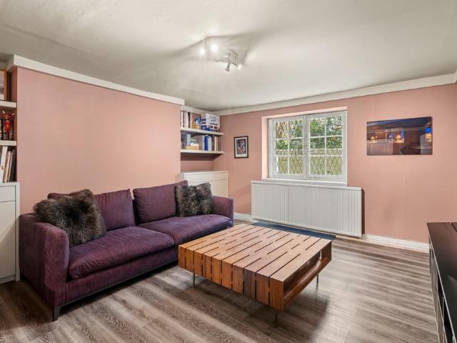 A Refined Belgravia Mews House Moments from Hyde Park