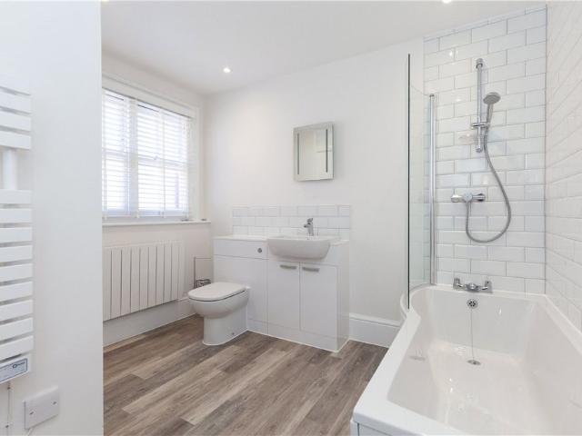A refurbished three bedroom duplex apartment situated in Jericho