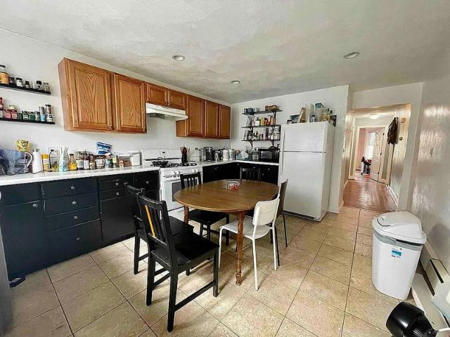 A room 15 minutes from Boston