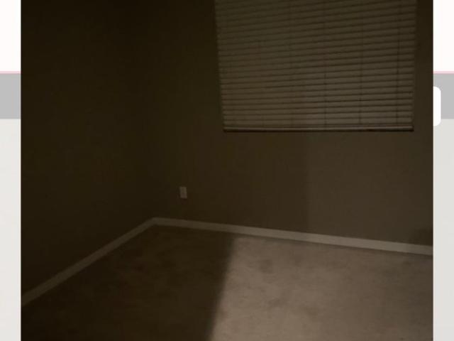 A room available in 4 bed 4 bath townhome