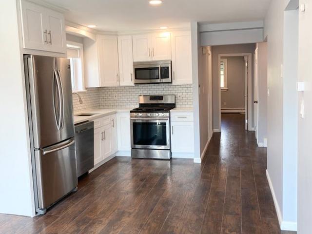 A Room for Rent $1300 in Woodlawn Bronx
