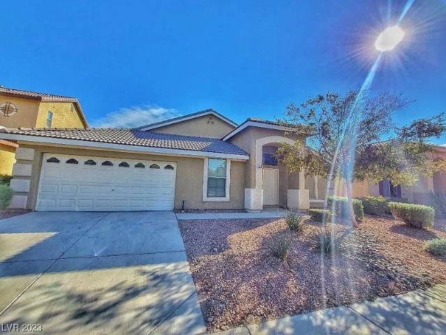 A ROOM FOR RENT IN SOUTHERN HIGHLANDS, LAS VEGAS