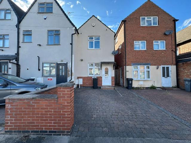 A Roundhay Road, Leicester LE3, 2 bed semi detached house to rent, £1,250 pcm | PrimeLocation