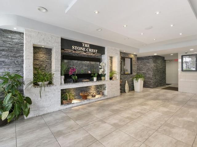 A Stone Beauty in Edgewater! 2 Bedroom Apartment for Rent at 6201 N Kenmore Ave, Chicago, IL 60660 Edgewater