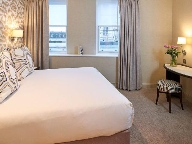 A stunning penthouse apartment for rent in Bank, London, EC4M