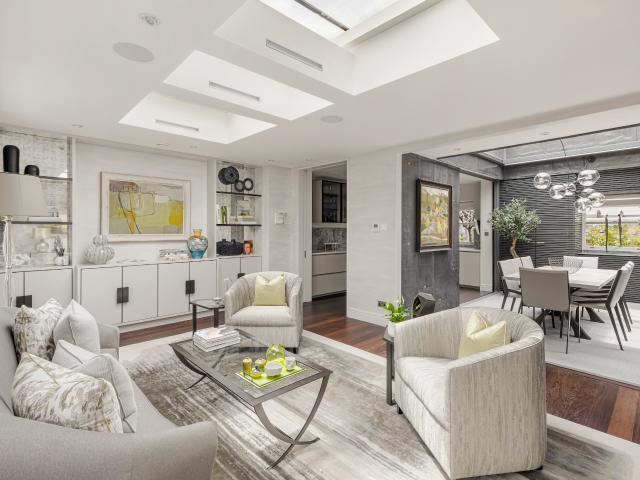 A stunning penthouse apartment with enviable Belgravia address