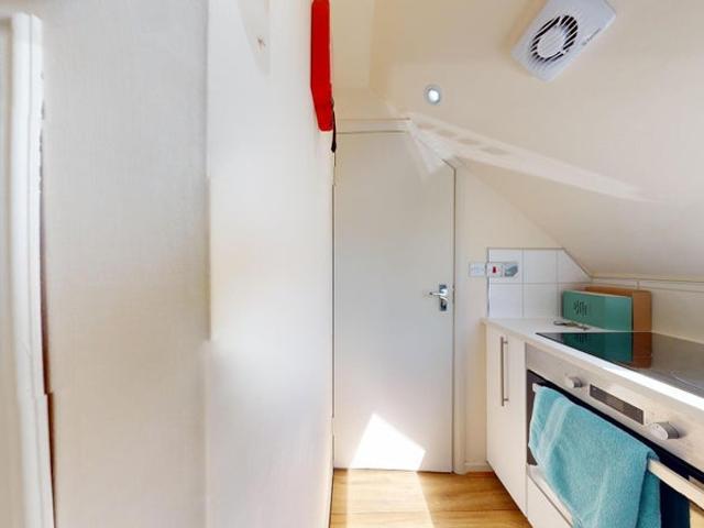 A Stunning Studio in Cricklewood Some Bills Incl