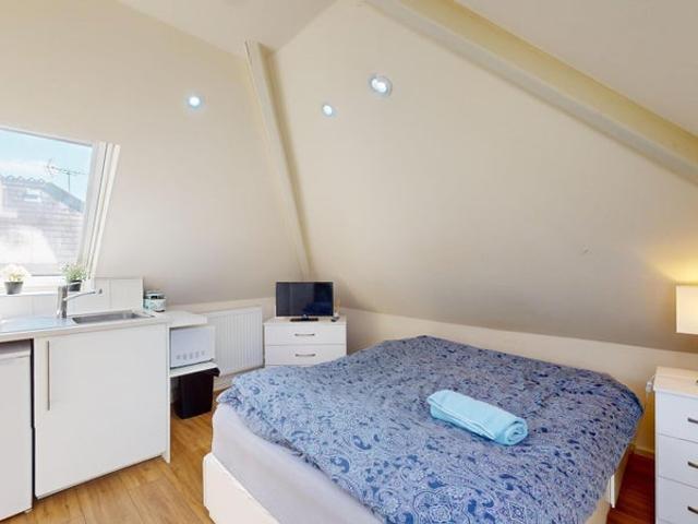 A Stunning Studio in Cricklewood Some Bills Incl