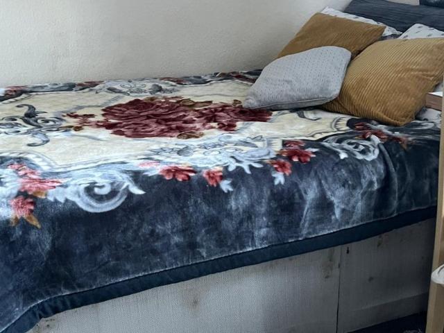 A Stunning Single Room Available in Rainborough Close NW10 0TR