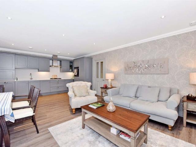 A stunning two bedroom apartment in parkland setting