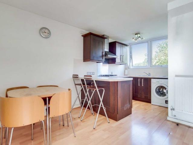 A stunning two double bedroom in Kings cross