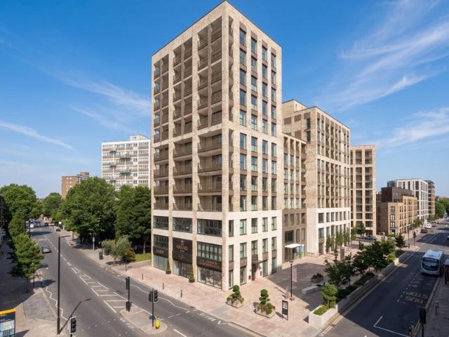 A stunning 2 bedroom 2 bathroom apartment in NW6