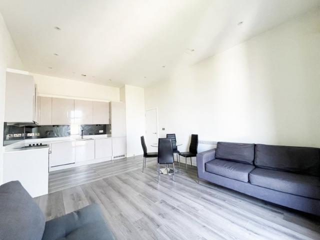 A stunning 2 bedroom apartment in Holloway N7