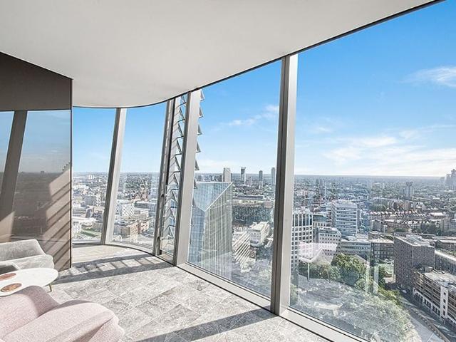 A stunning 2 bedroom apartment to rent in the brand new development, One Blackfriars, SE1