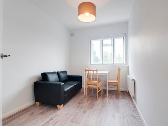 A stunning 2 bedroom property in Euston NW1