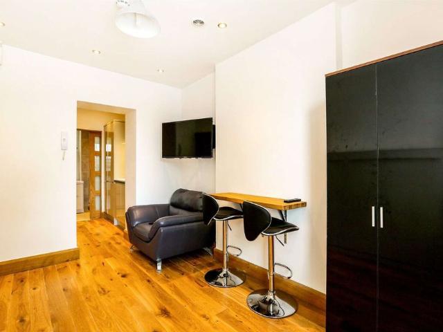 A stylish studio apartment