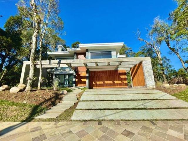 A SUA CASA EM GRAMADO