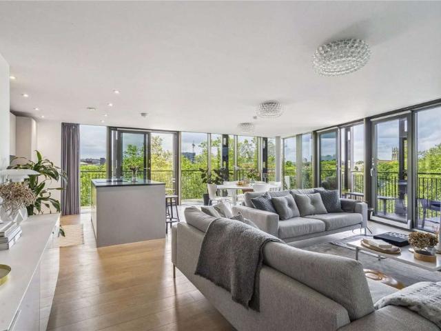 A superb two bedroom apartment in the Iron Foundry development with parking