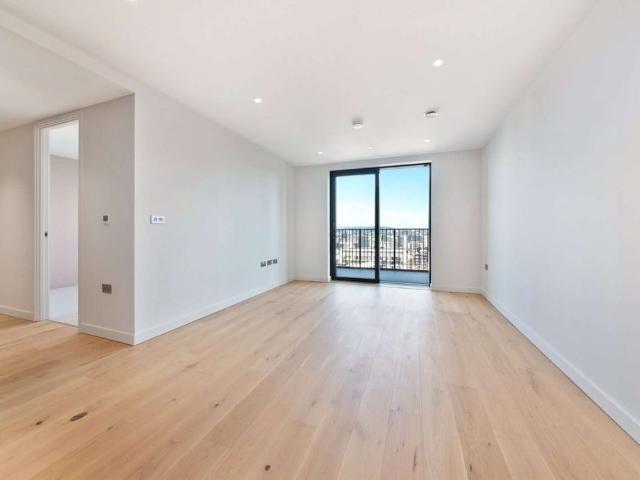Superb 1 bed apartment with far reaching views across Greenwich Peninsula, set within the highly sought after Peninsula Gardens development. Prefer WeChat? Add handle Savillseastlondon